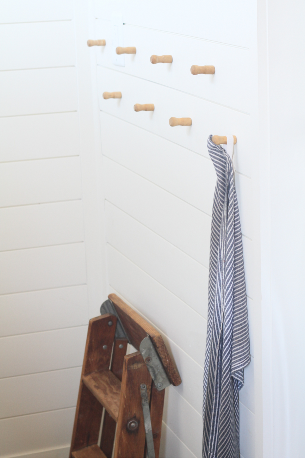 How to Attach Knobs or Pegs to a Wall - Roots & Boots