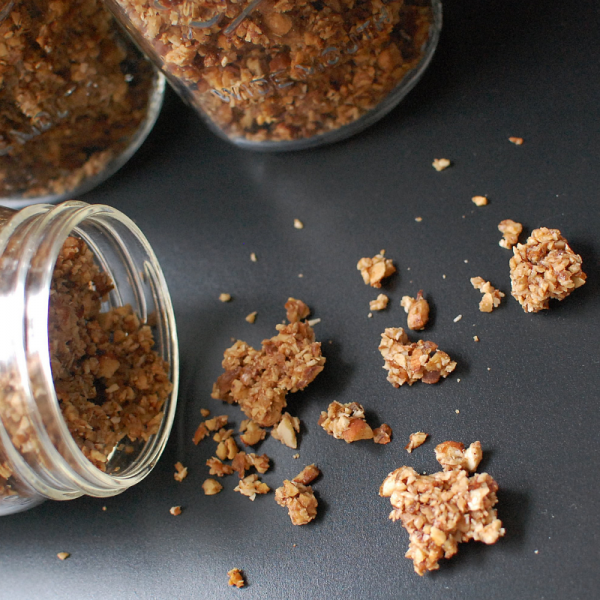 Oven Baked Paleo Vanilla Nut Granola - Roots & Boots
